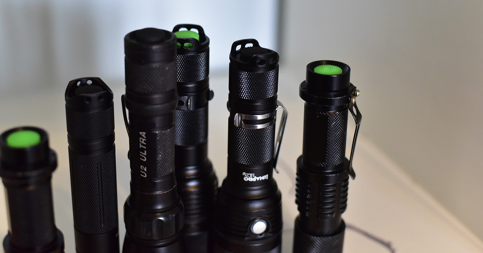 Fixed Focal Point vs Zoomable Flashlights. Which is Better? – Aircraft ...